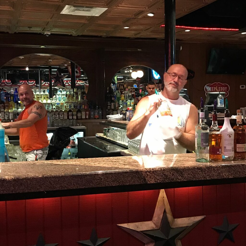 The Round-Up Photo Gallery - The Round-Up Saloon and Dance Hall